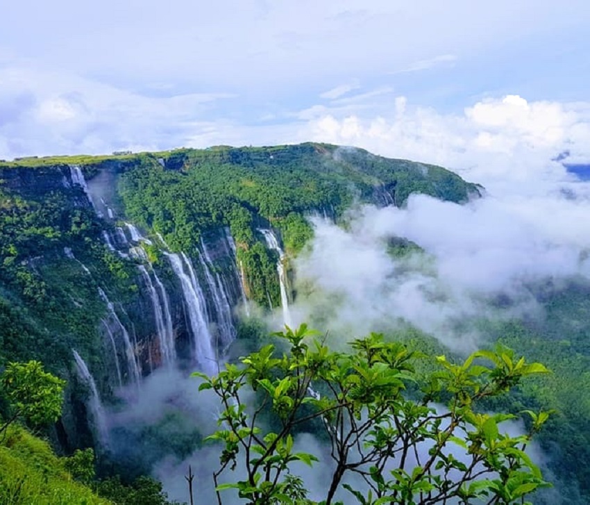 हिमालयाच्या ईशान्येकडील पर्वतरांगा व टेकड्या किंवा पूर्वांचल (Mountain ...